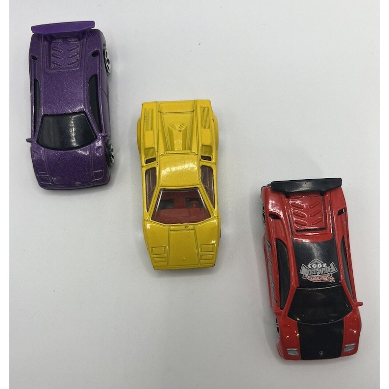 Hot Wheels Lamborghini Set of 3 - 2003 Red Diablo, 1999 Yellow Countach ...