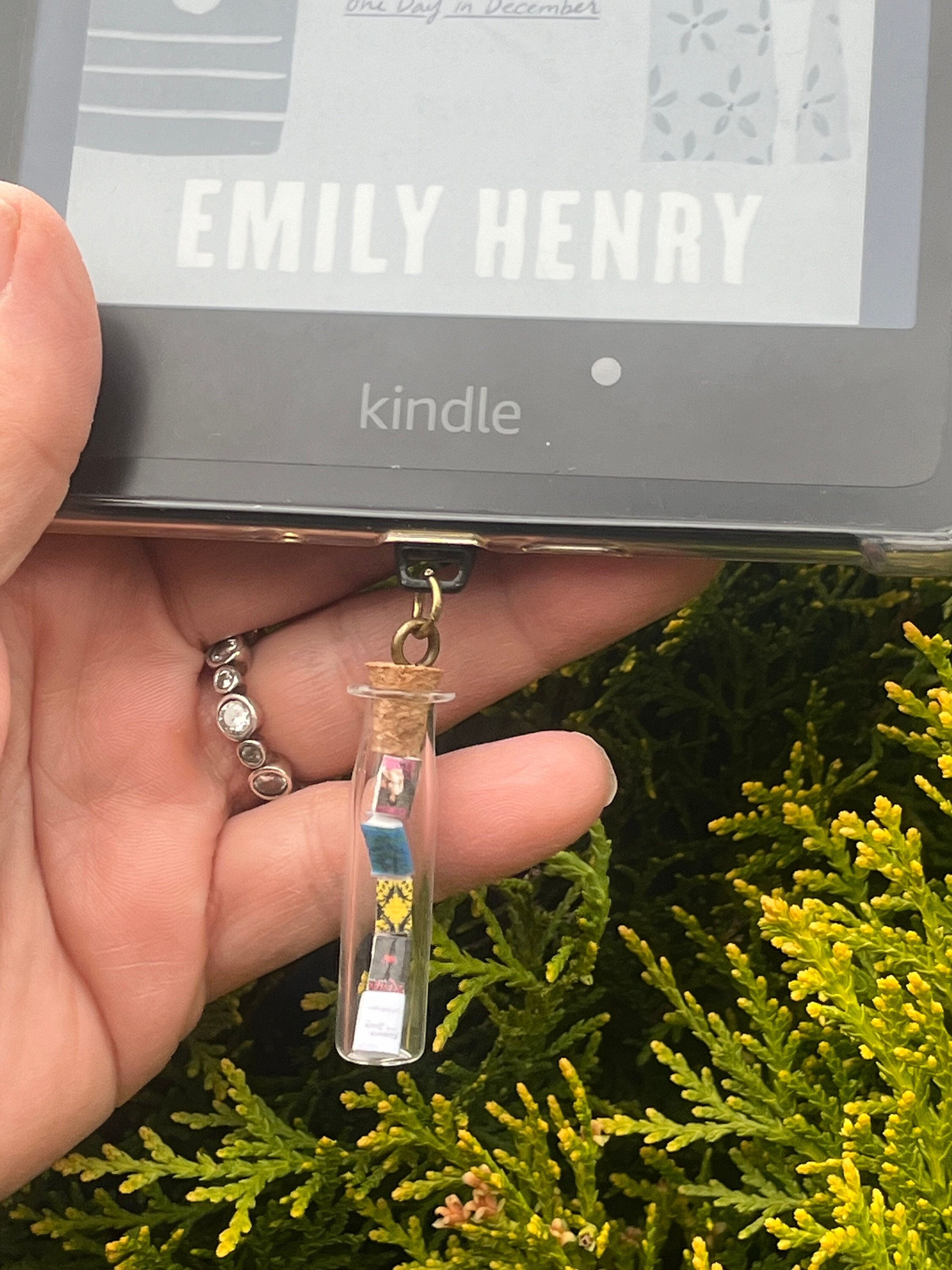 Kindle Charm Custom 5 Favorite Books Kindle Charm Suitable for USB-C ...