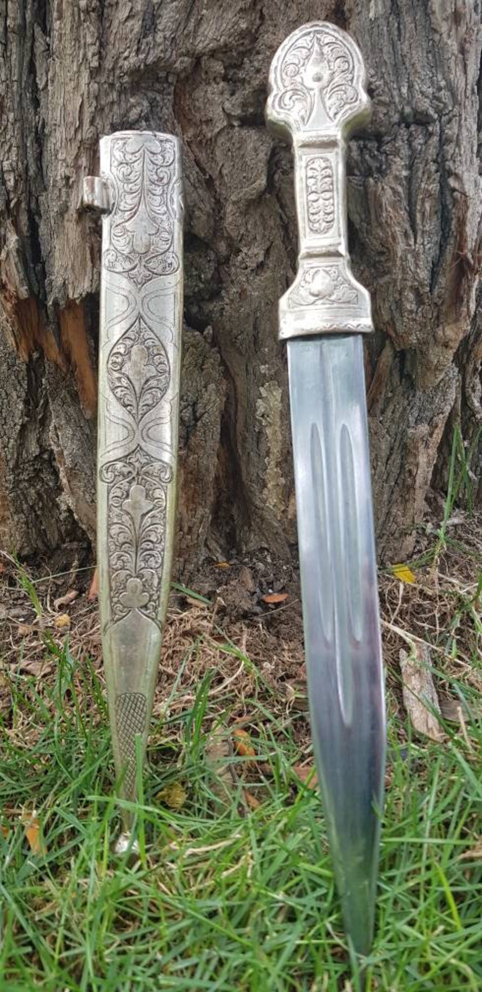 Silber verzierter handgemachter Dolch kaukasischer Dolch - Etsy.de