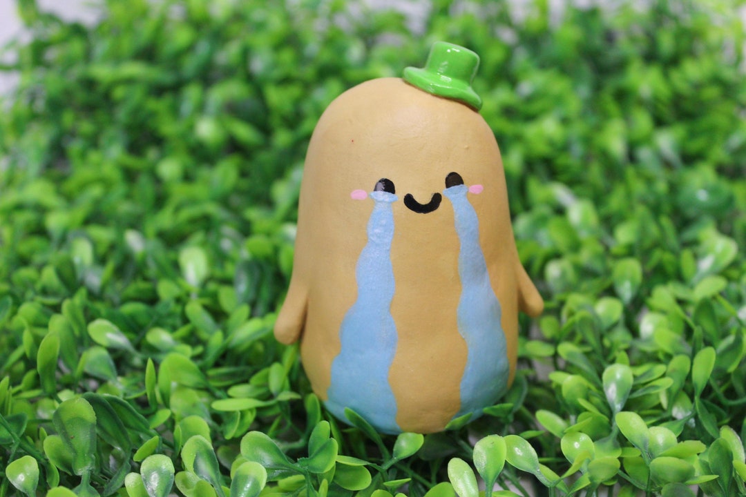 Cute Kawaii Happy Crying Potato Figurine Desk Friend Buddy Ring Holder ...