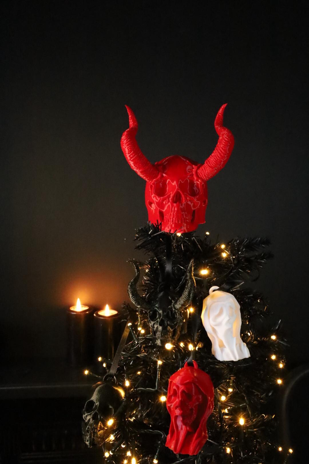 Horned Skull Tree Topper: Gothic Halloween Christmas Decor - Etsy