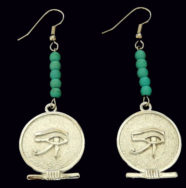 Udjat Eye or Eye of Horus in Round Cartouche / Egyptian Theme - Etsy
