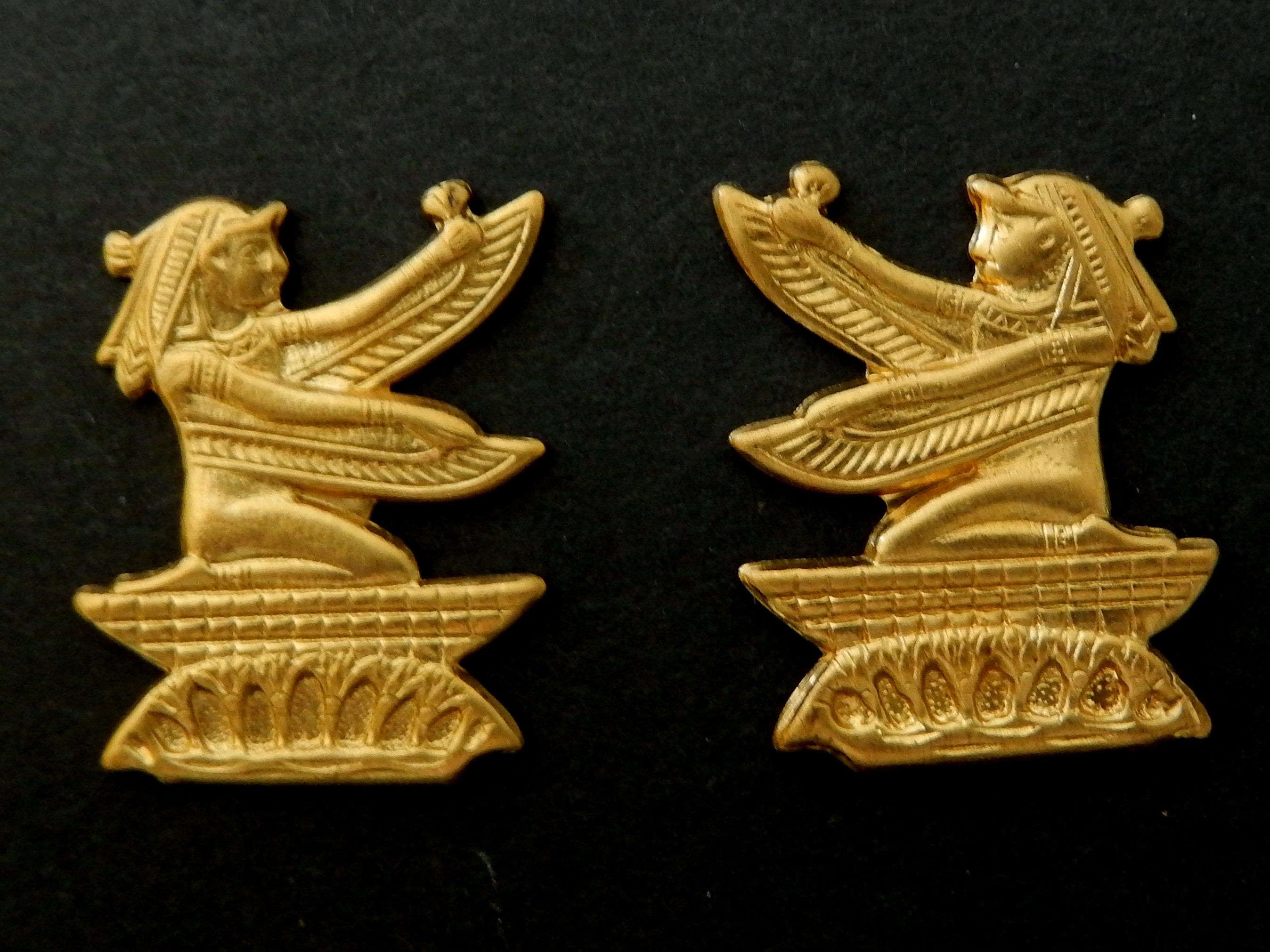 Vintage Egyptian Revival Style Raw Brass Stamping / Isis With - Etsy