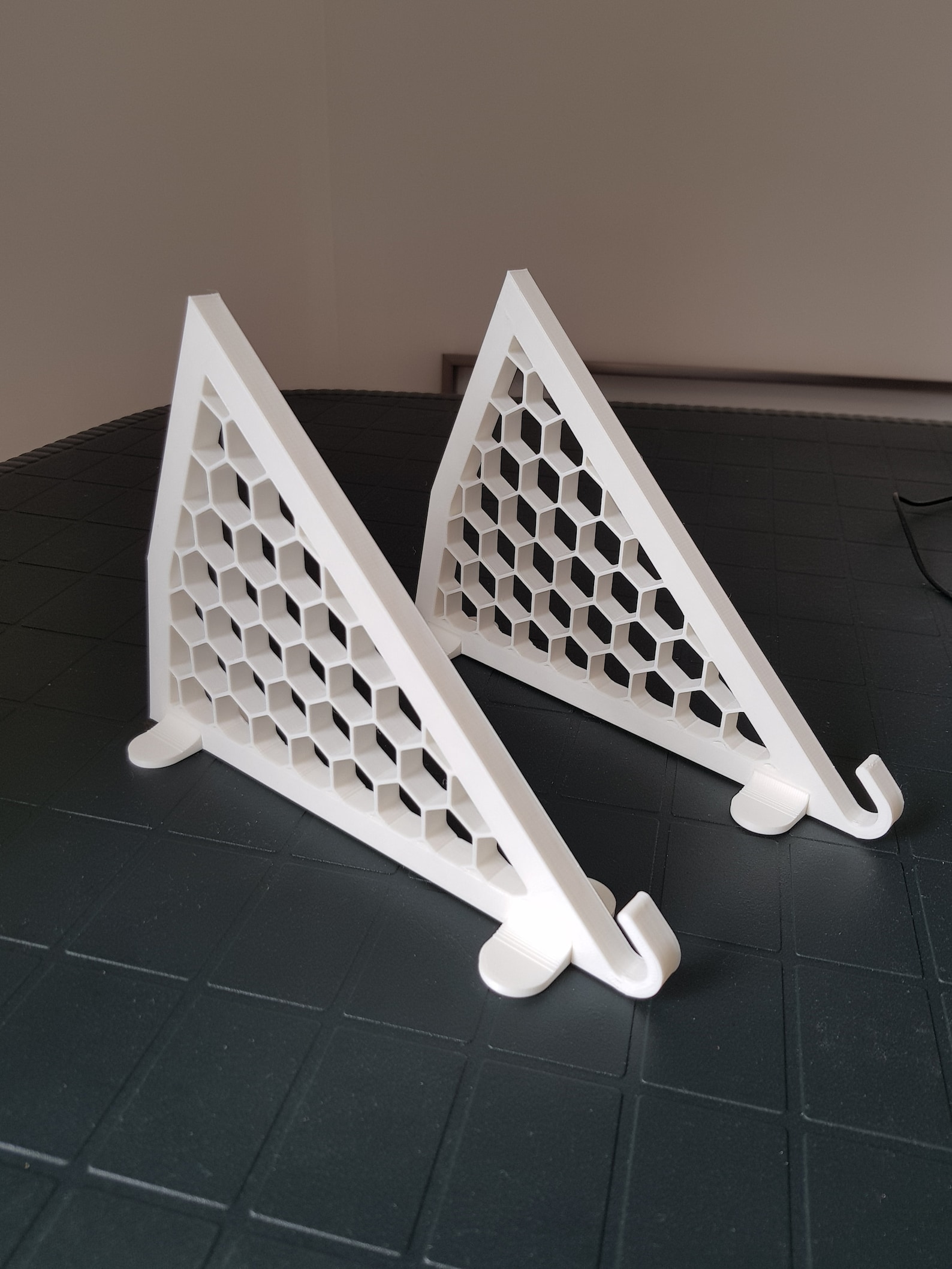 Custom Laptop Stand, 3D Printed Laptop Stand, Compact Laptop Stand ...