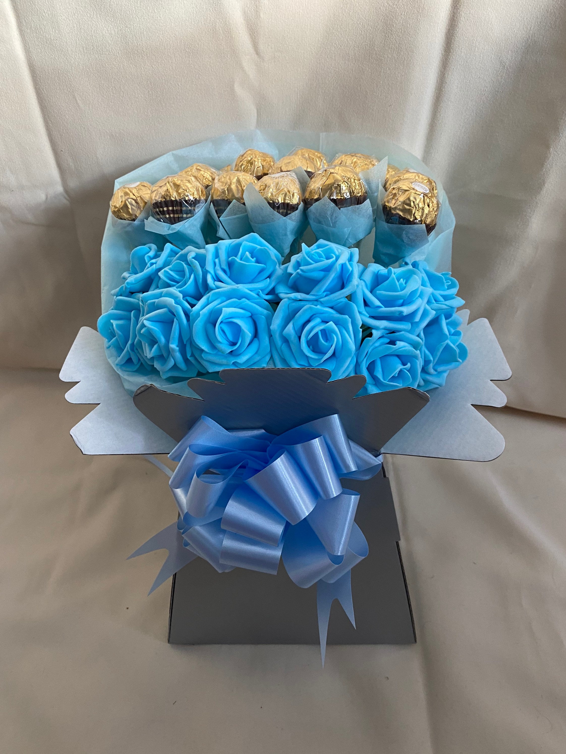 Ferrero Rocher Bouquet Blue
