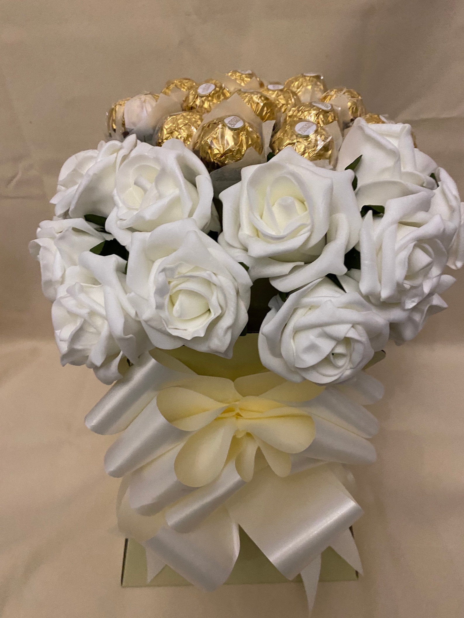 Deluxe Large Ferrero Rocher Chocolate Flowers Explosion Bouquet Gift ...