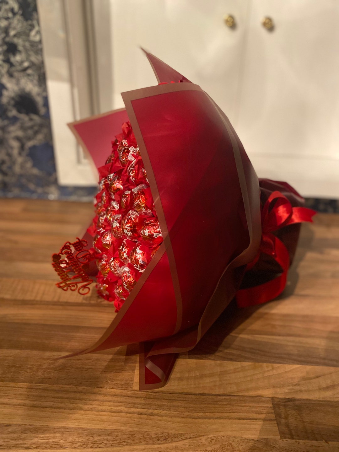 Large Valentines Day Lindt Lindor Chocolate & Flowers Hand-tied Bouquet ...