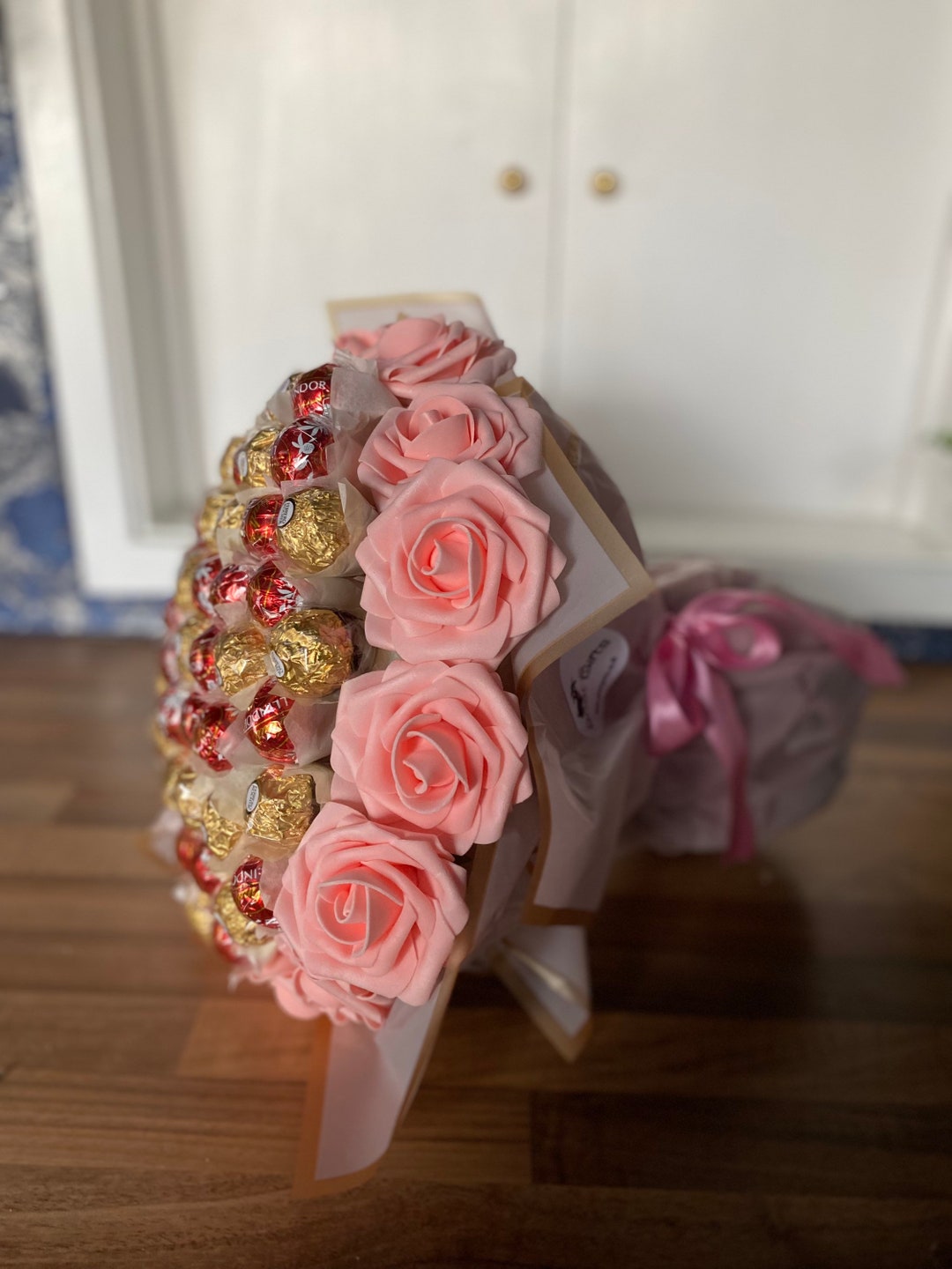 Large Ferrero Rocher Lindt Lindor Chocolate & Flowers Hand-tied Bouquet ...
