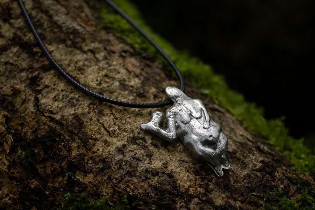 Venus Pendant, Laussel: Pewter Jewellery (cast Figurine) - Etsy