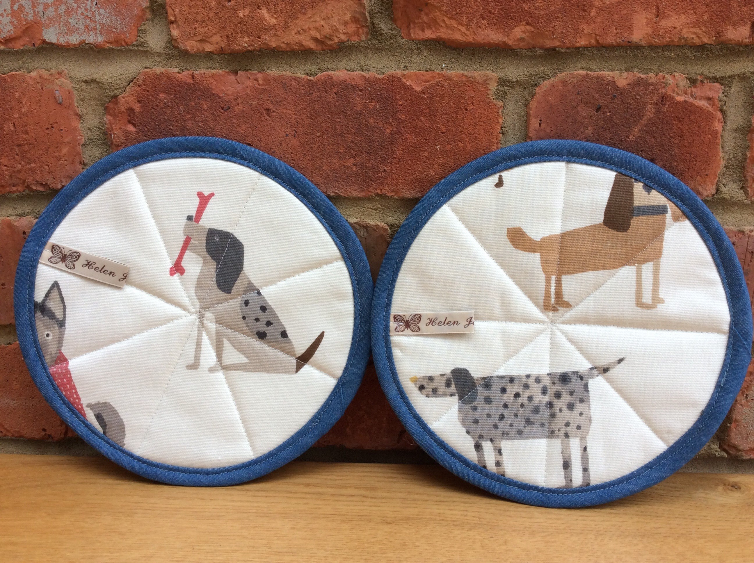 pot-holders-pair-heat-resistant-fabric-round-pot-holders-dogs-etsy