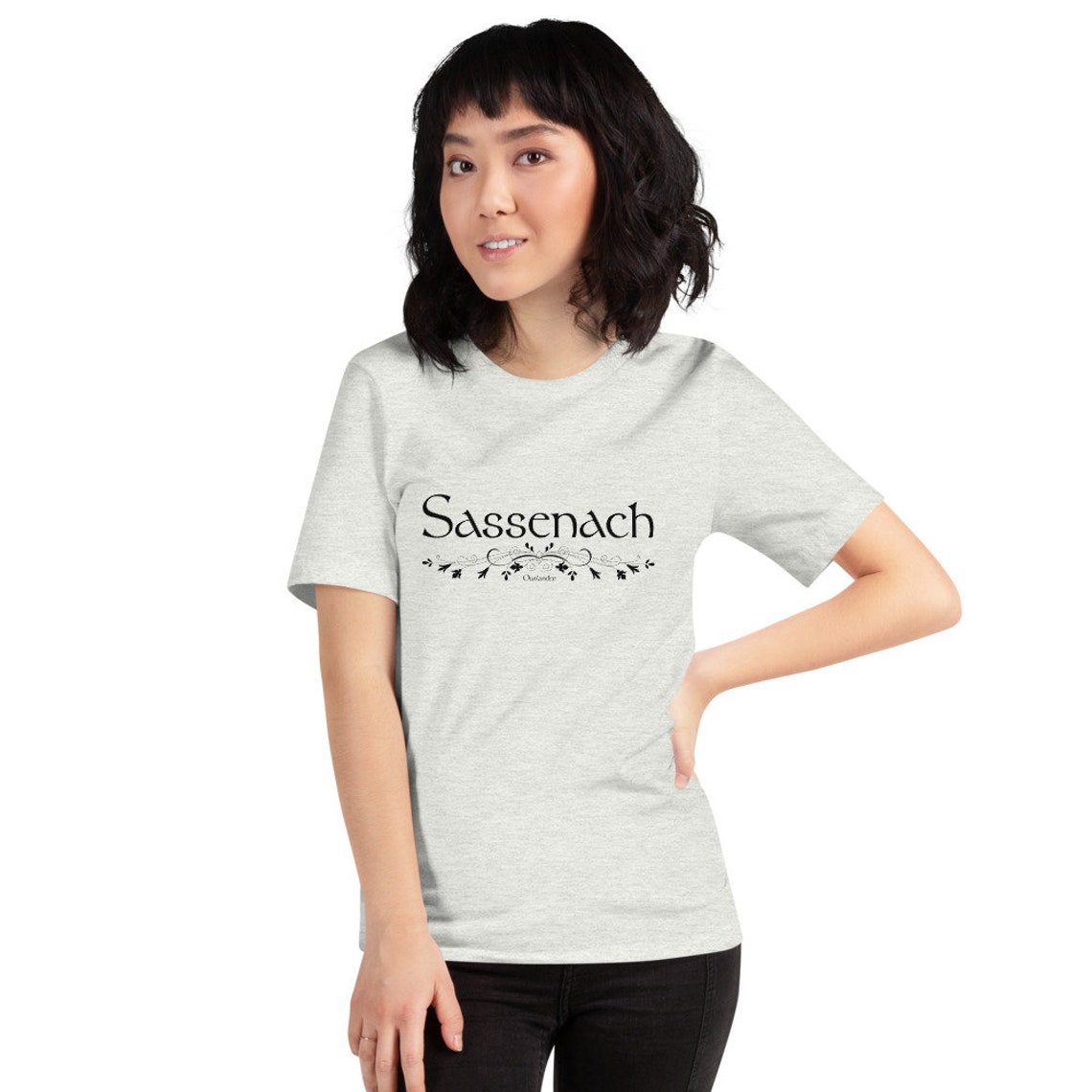 T-shirt "sassenach" Inspired by the Tv Show Outlander Netflix - Etsy