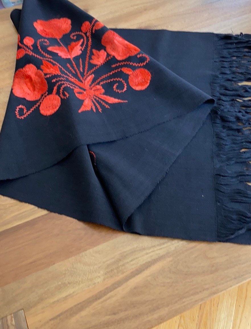 Vintage Embroidered Table Runner - Etsy