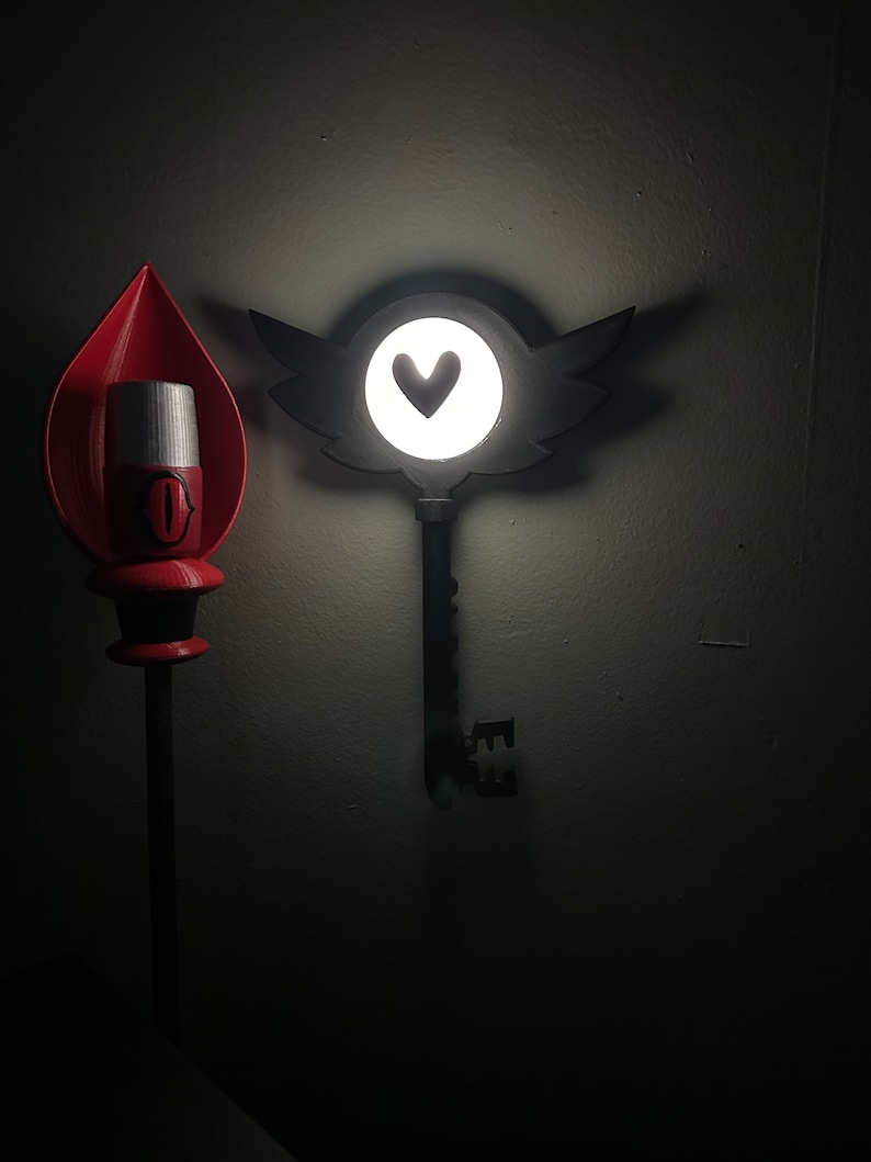 Hazbin Hotel Charlie Key Lamp – 16 Color LED Room Decor (charger ...