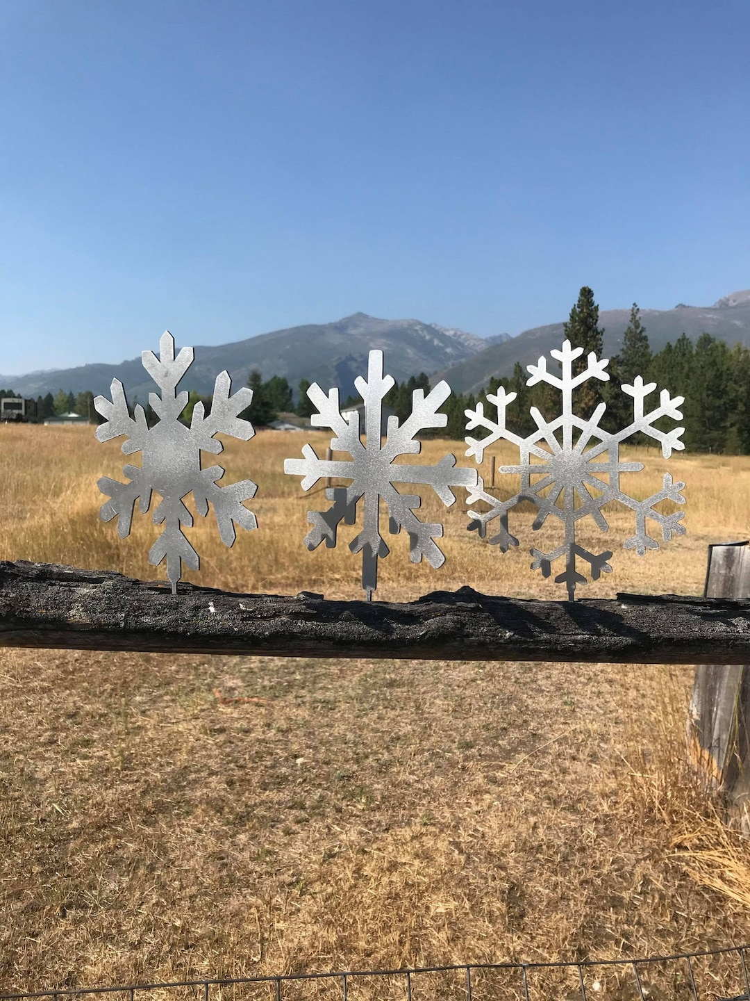 Snowflake Metal Fence Post Art: Winter Garden Decor - 3-pack - Etsy