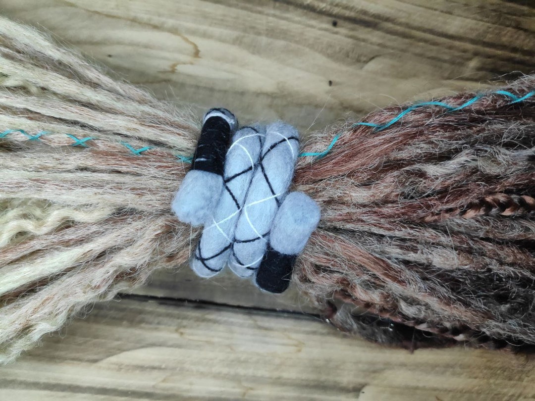 Gray Spiral Lock Rasta Style Grey Spiralock Textured Silver Ponytail ...