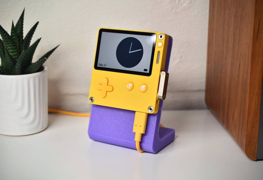 Playdate Magnetic Dock Stand - 3D Printed - Etsy