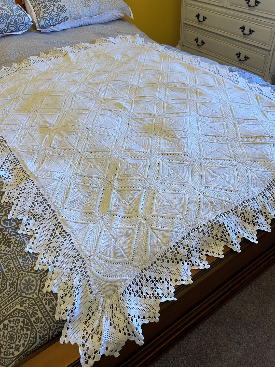 Vintage French Provençal Crochet Bed / Sofa Cover - Etsy