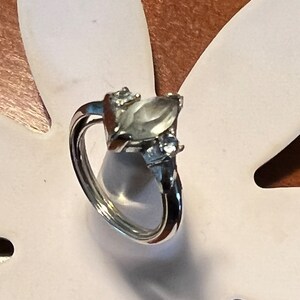 Vintage Avon Ring With Blue Gemstone in Diamond Shape Setting ...