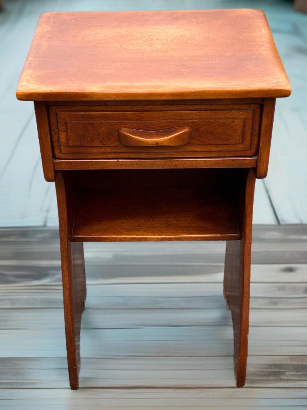 Cushman Colonial Creations Molly Stark Night Table No. 2059 End Table ...