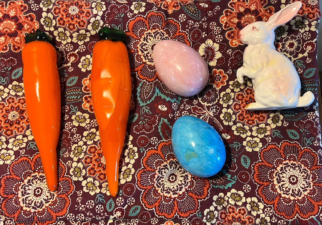 Vintage Easter Glass Art Set of 5 Carrots Rabbit Bunny Colored Marble ...