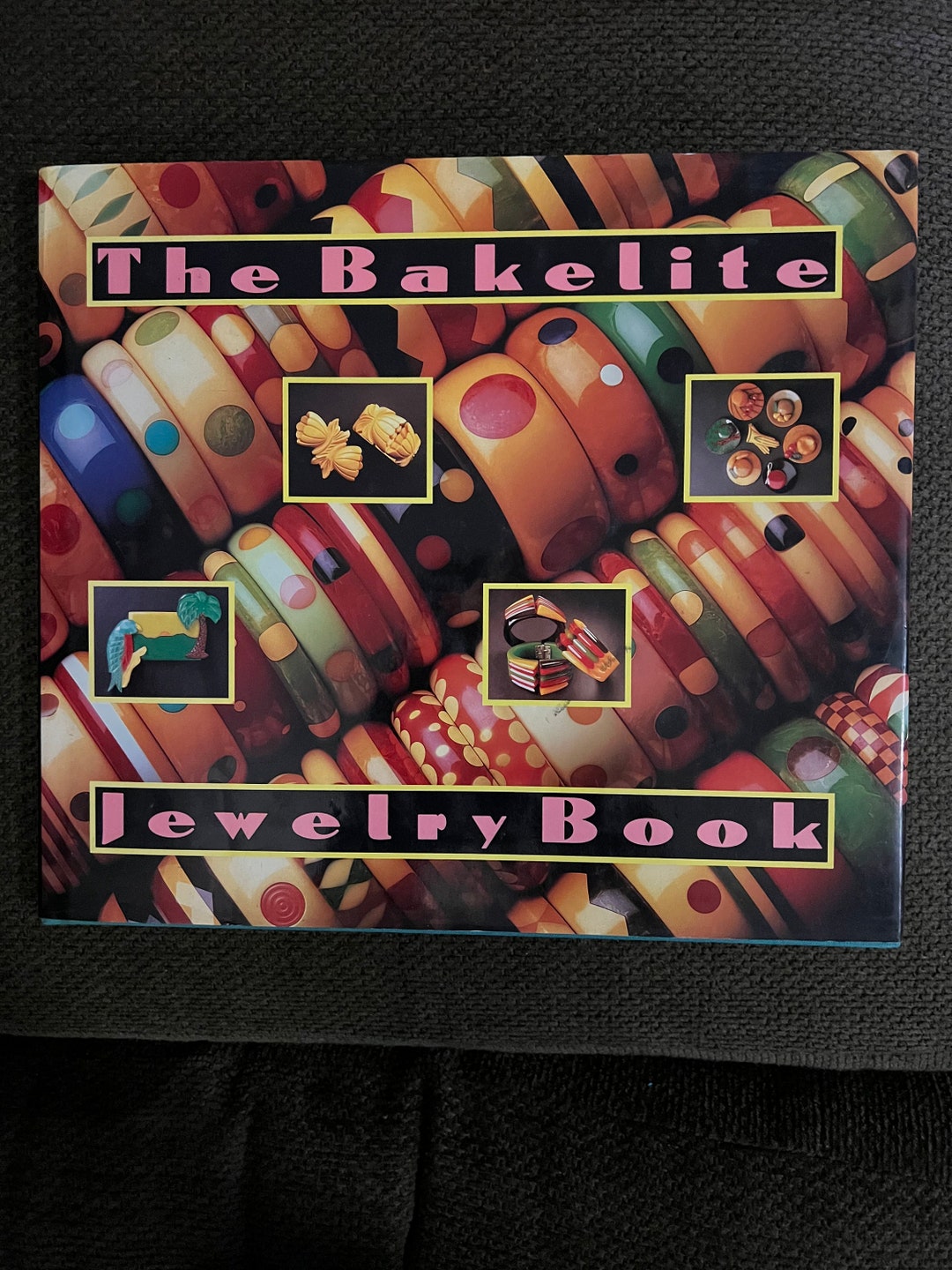 The Bakelite Jewelry Book: Vintage Collector's Guide, Hardcover Edition ...