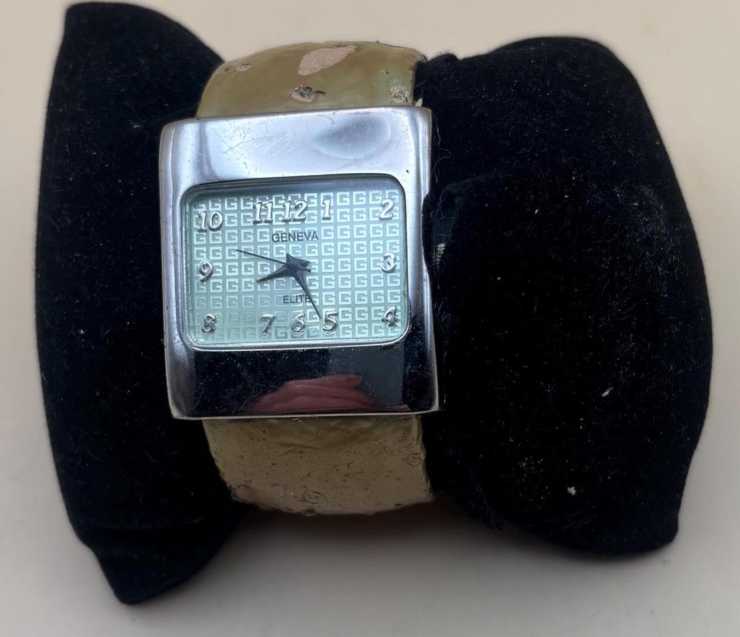 Vintage Geneva Elite Quartz Watch Number 712 Lover Antiques and Vintage ...