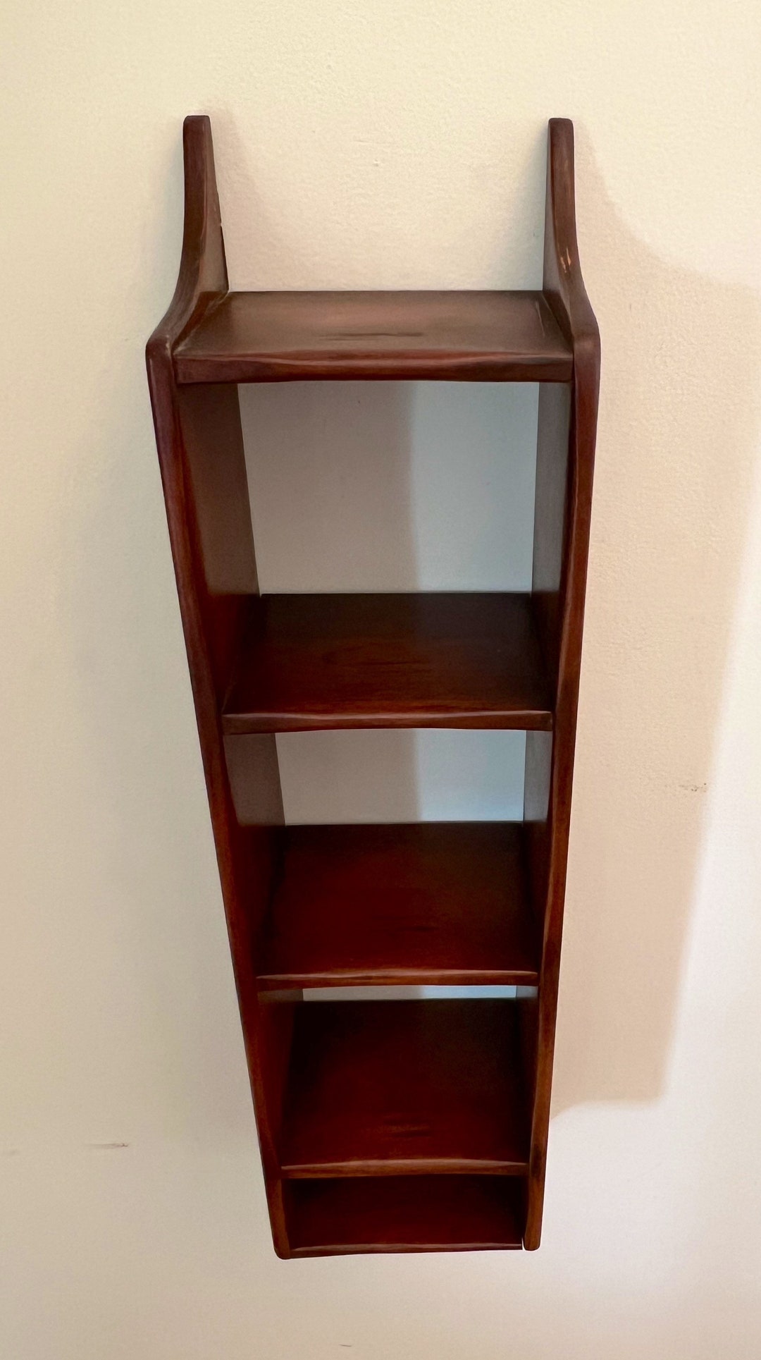 Cushman Colonial Hanging Bookshelf: 1930s Wall Shelf Rack - Etsy