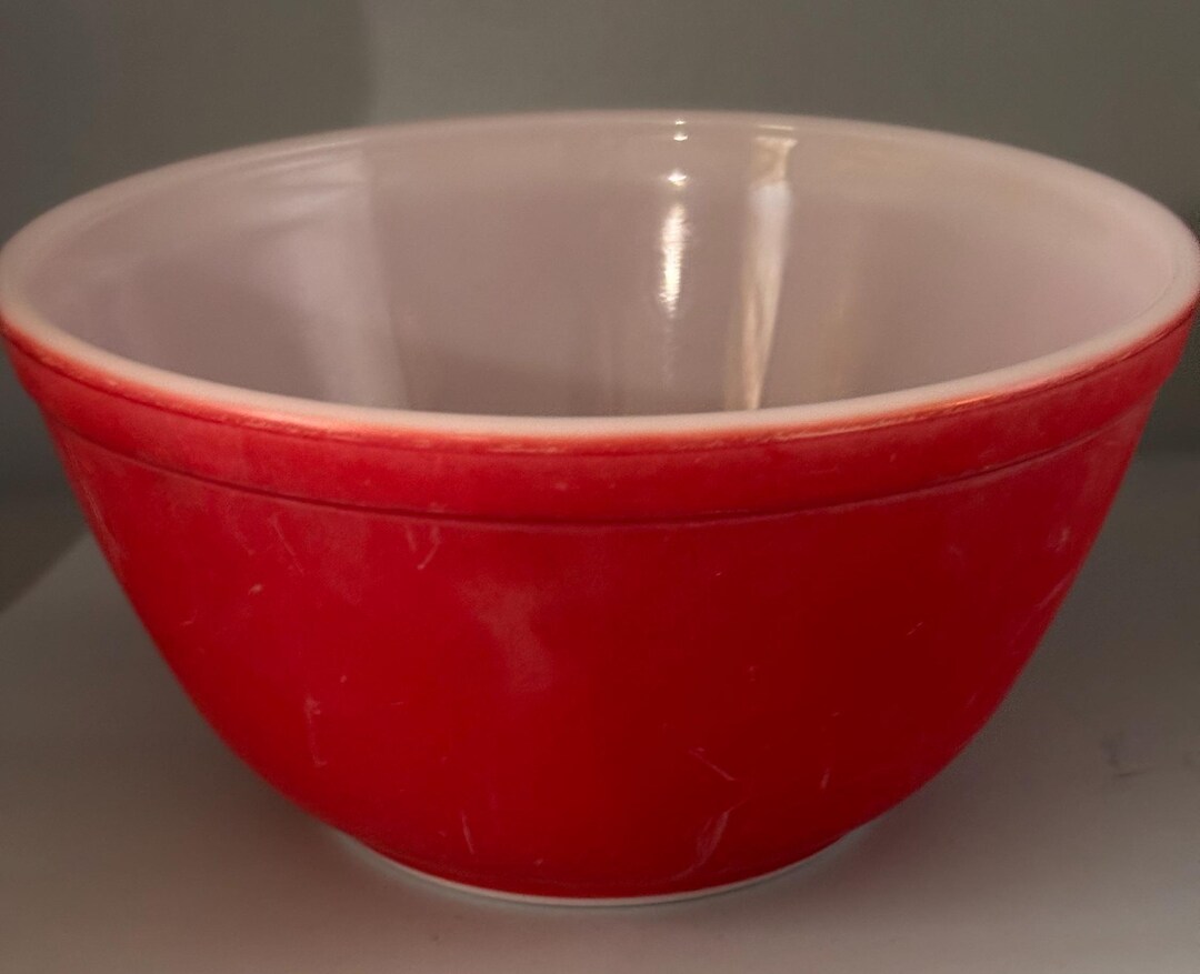 Vintage Pyrex Red Large Mixing Bowl Lover Antiques and Vintage - Etsy