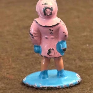 Vintage Barclay Lead Girl Figurine Lover Antiques and Vintage - Etsy