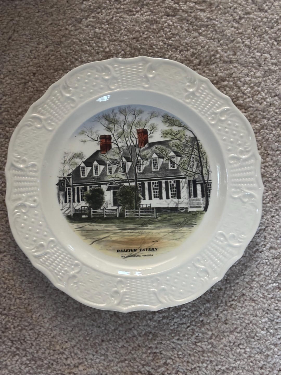 Vintage Raleigh Tavern in Williamsburg Virginia Plate, Made Expressly ...