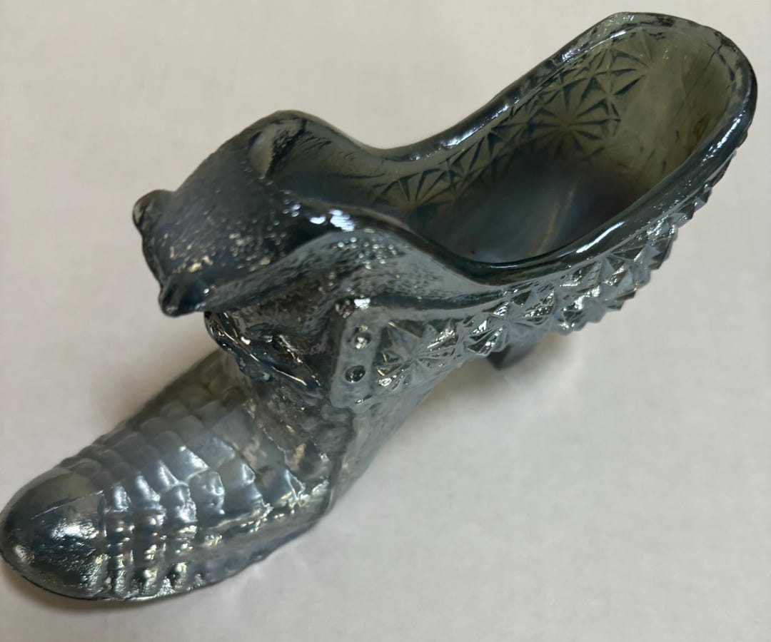 Vintage Boyd Platinum Carnival Glass Cat Slipper Cat on Top of Shoe ...
