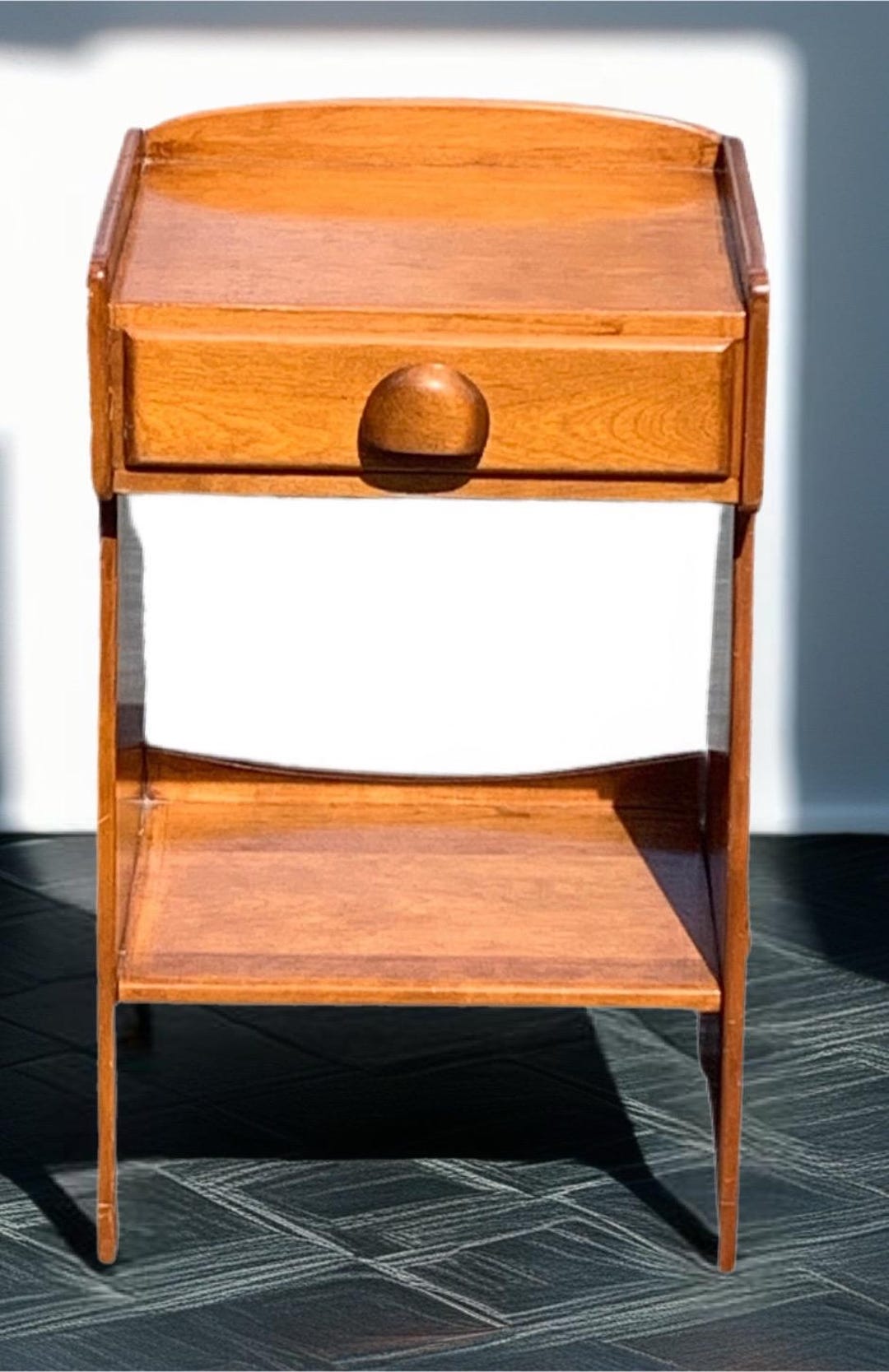 Heywood Wakefield Priscilla Flat Night Stand No. C3138, Vintage Mid ...