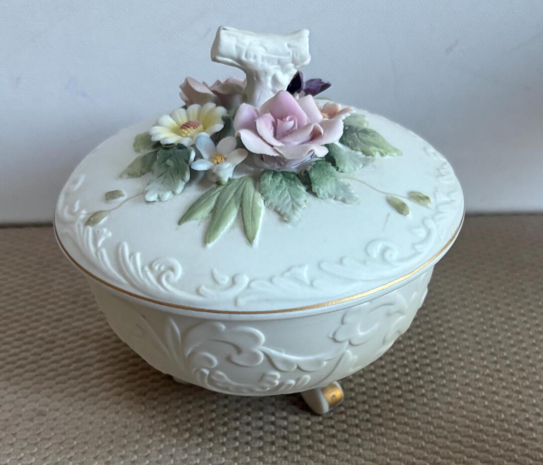 Vintage Lefton Roses and Flowers Hand Painted Porcelain Trinket Box ...