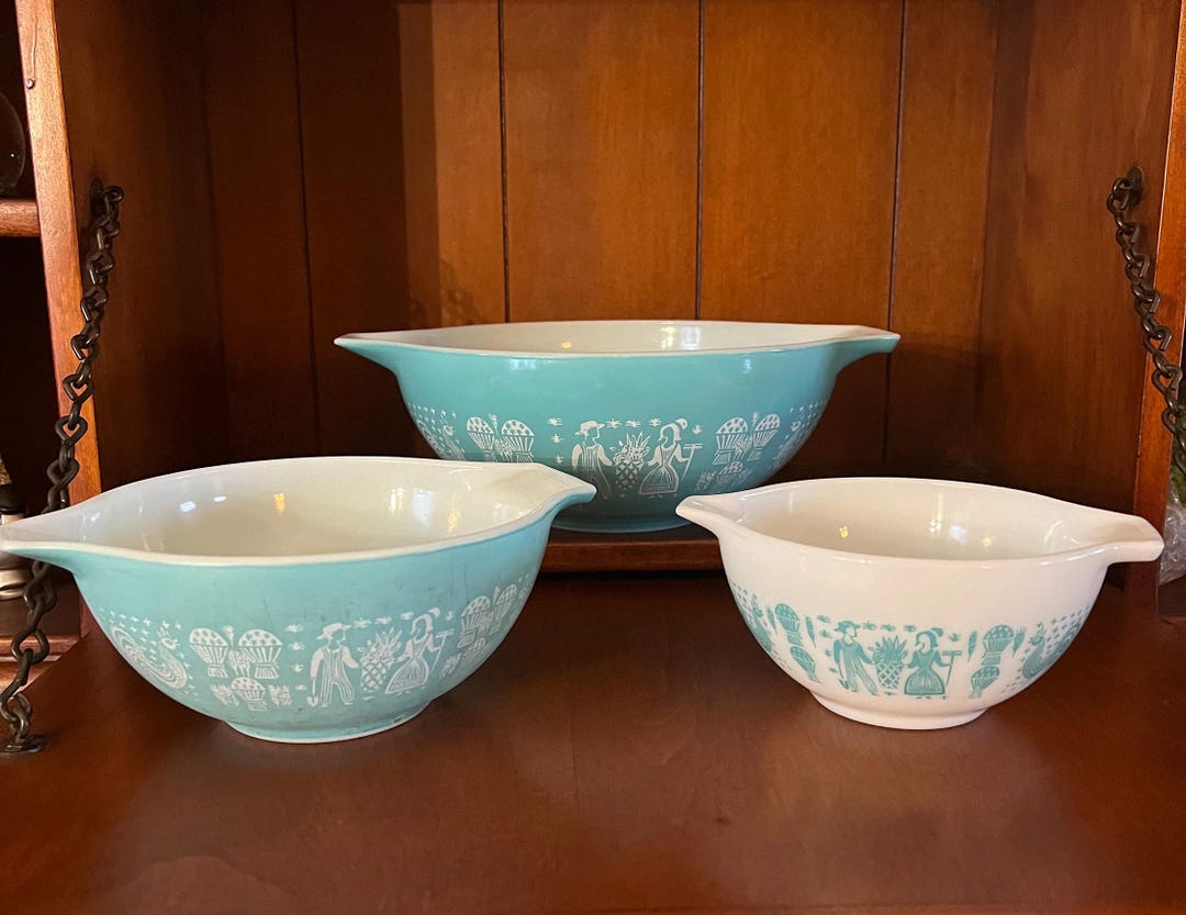 Vintage Pyrex Amish Butterprint Cinderella Bowls: Turquoise & White ...