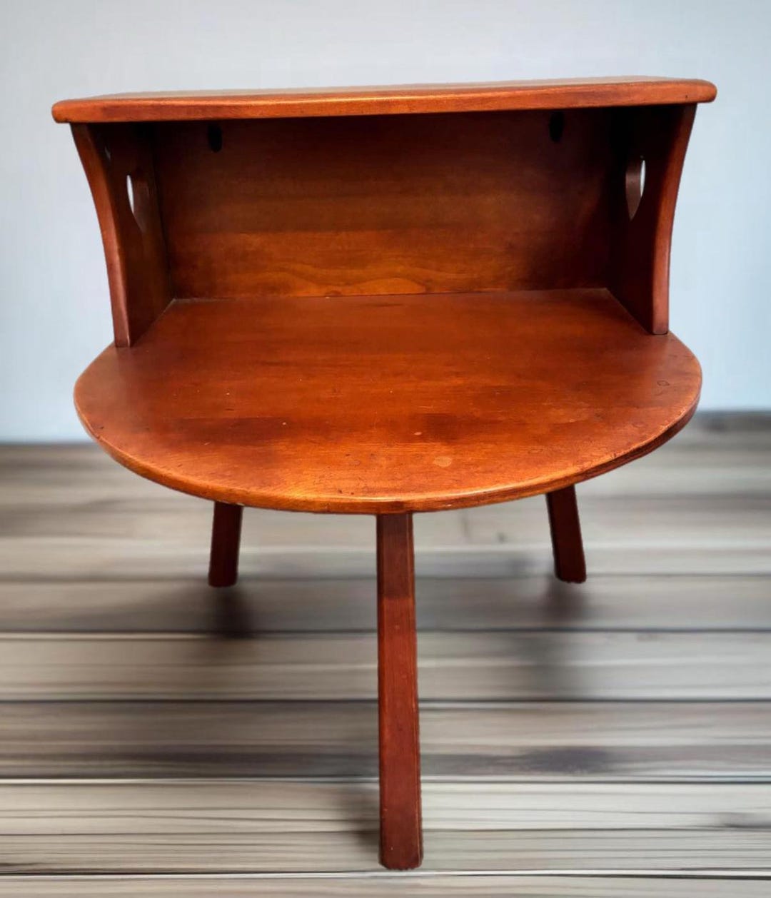 Cushman Colonial Creations Heart Table Chester End Table No. 2106 Lover ...