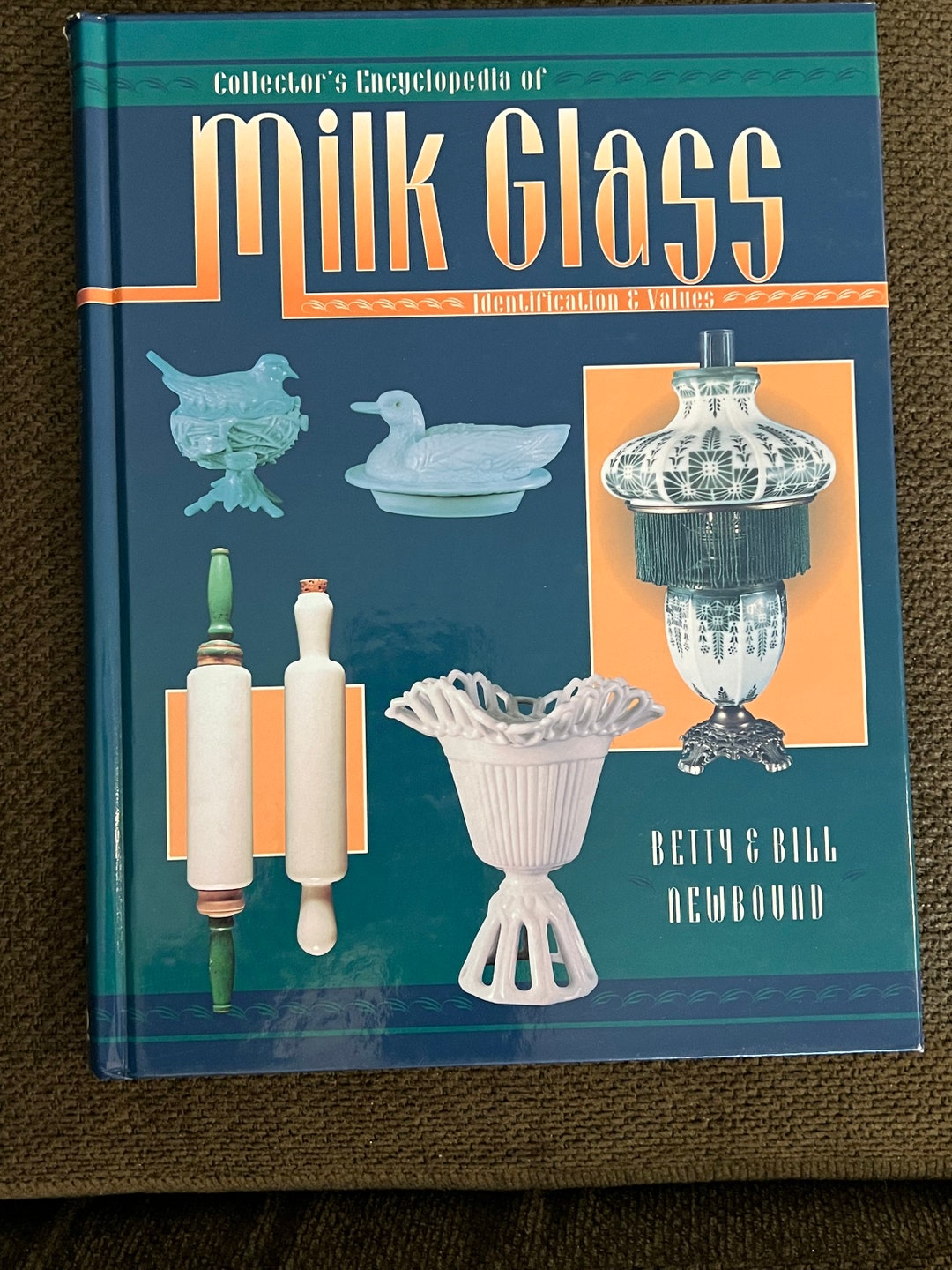 Milk Glass Identification & Values Book: Collector's Encyclopedia by ...