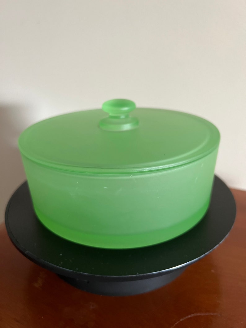 Vintage Vaseline Uranium Glass Powder Container With Lid Dish - Etsy