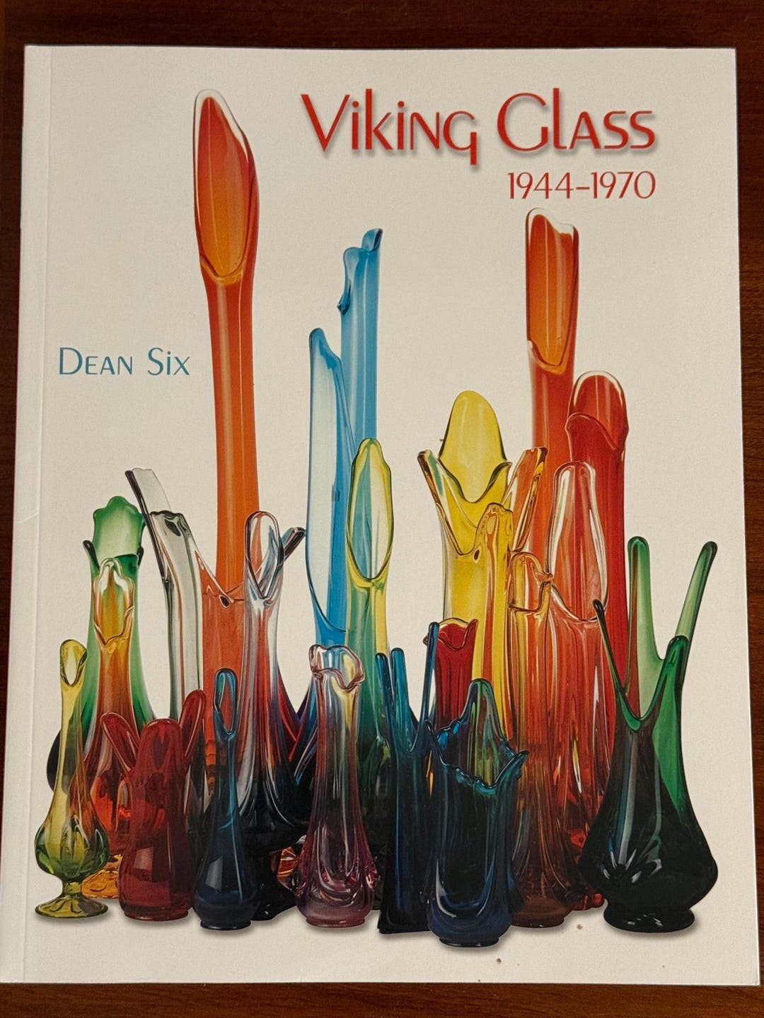 Viking Glass 1944-1970 Book Art Glass Price Guide by Dean Six Viking ...