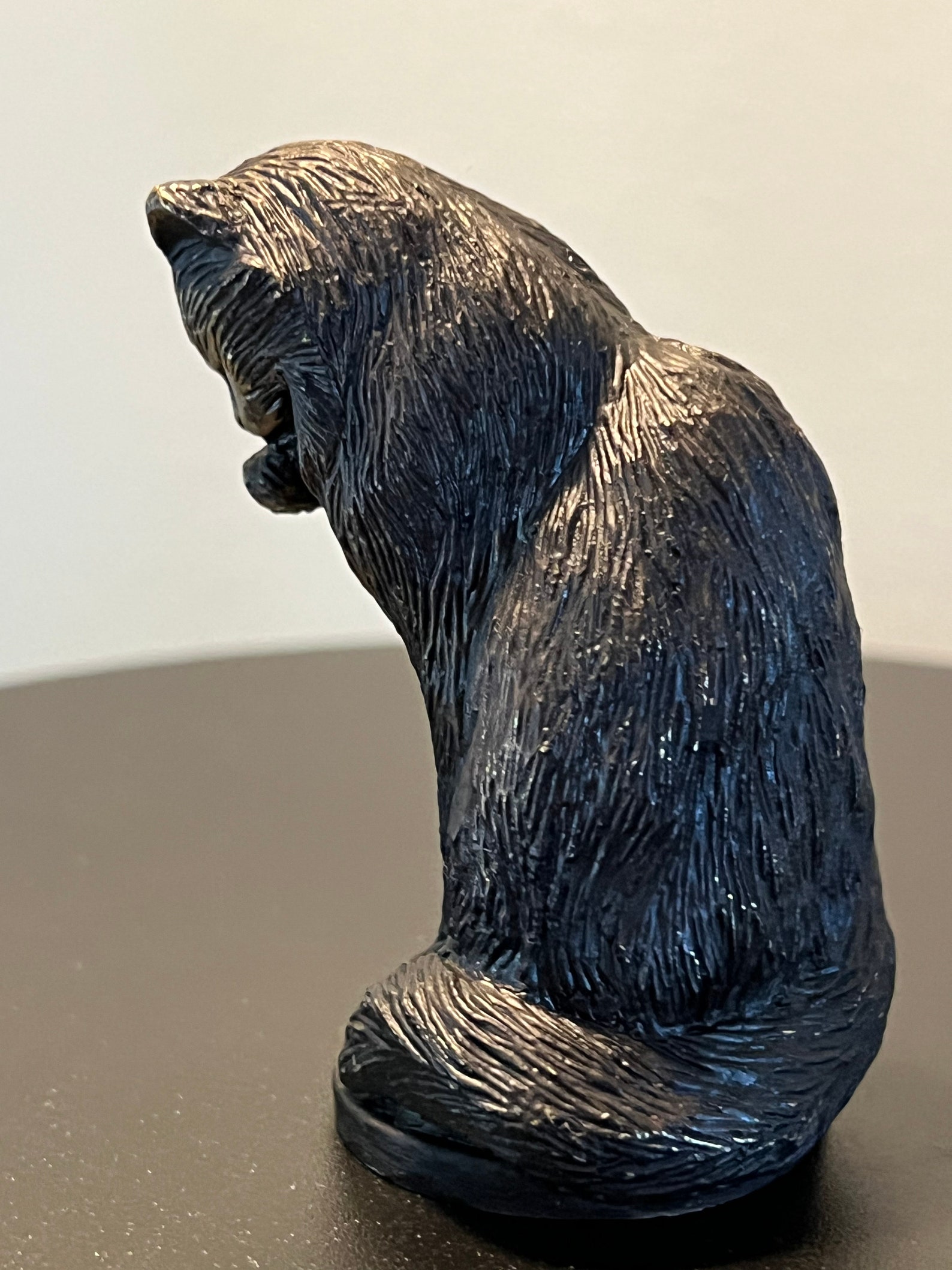Vintage Pewter Sitting Cat Licking Its Paw by the Franklin Mint Statue ...