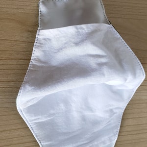 Yoga Poses Design Face Mask Soft Cotton Linings Water-repellen 3 Layers ...