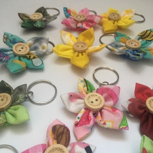 Flower Key Ring - Etsy Canada