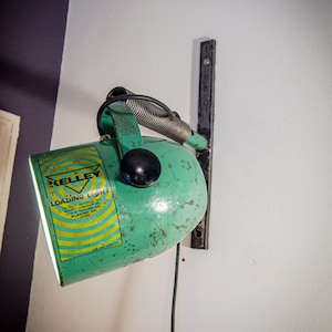Vintage Industrial Kelley Loading Light Wall Light With Metal Spring ...