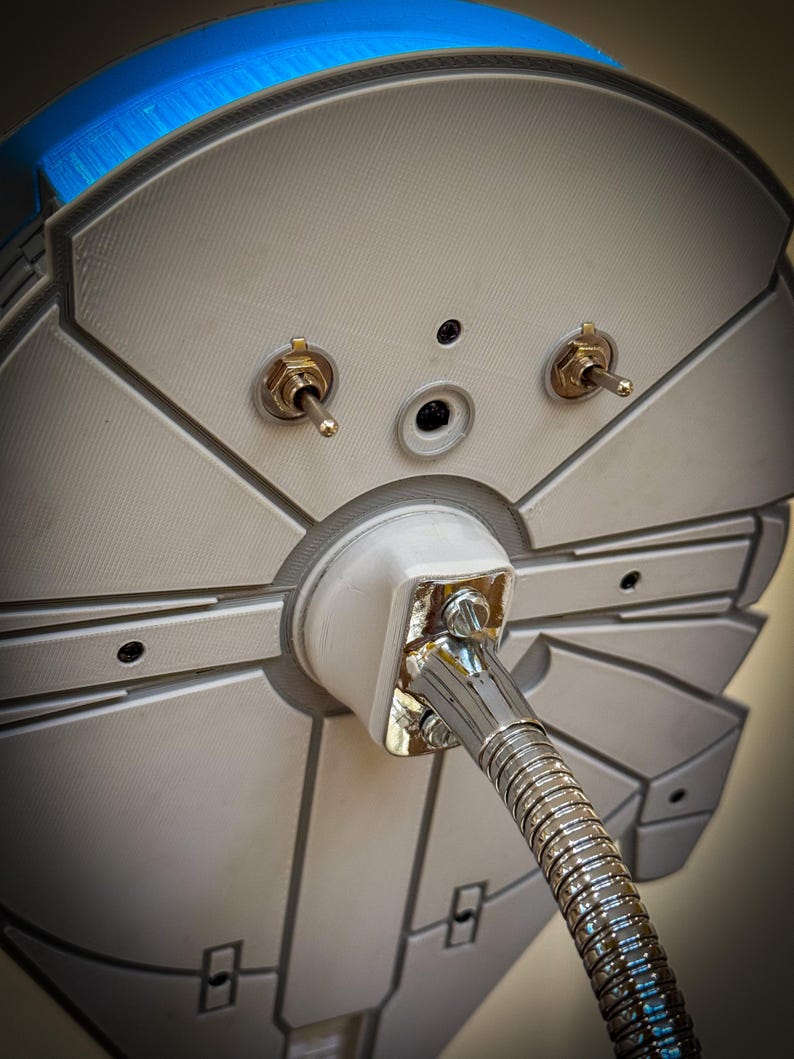 Millennium Falcon Style Desk Lamp - Etsy