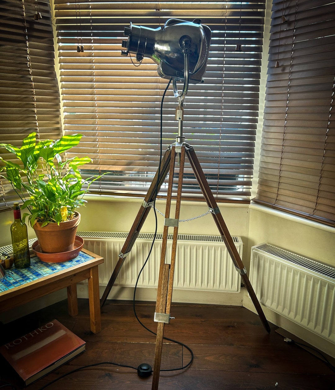 Original Vintage Strand Patt. 23 1950s Stage Light on Wooden Tripod - Etsy