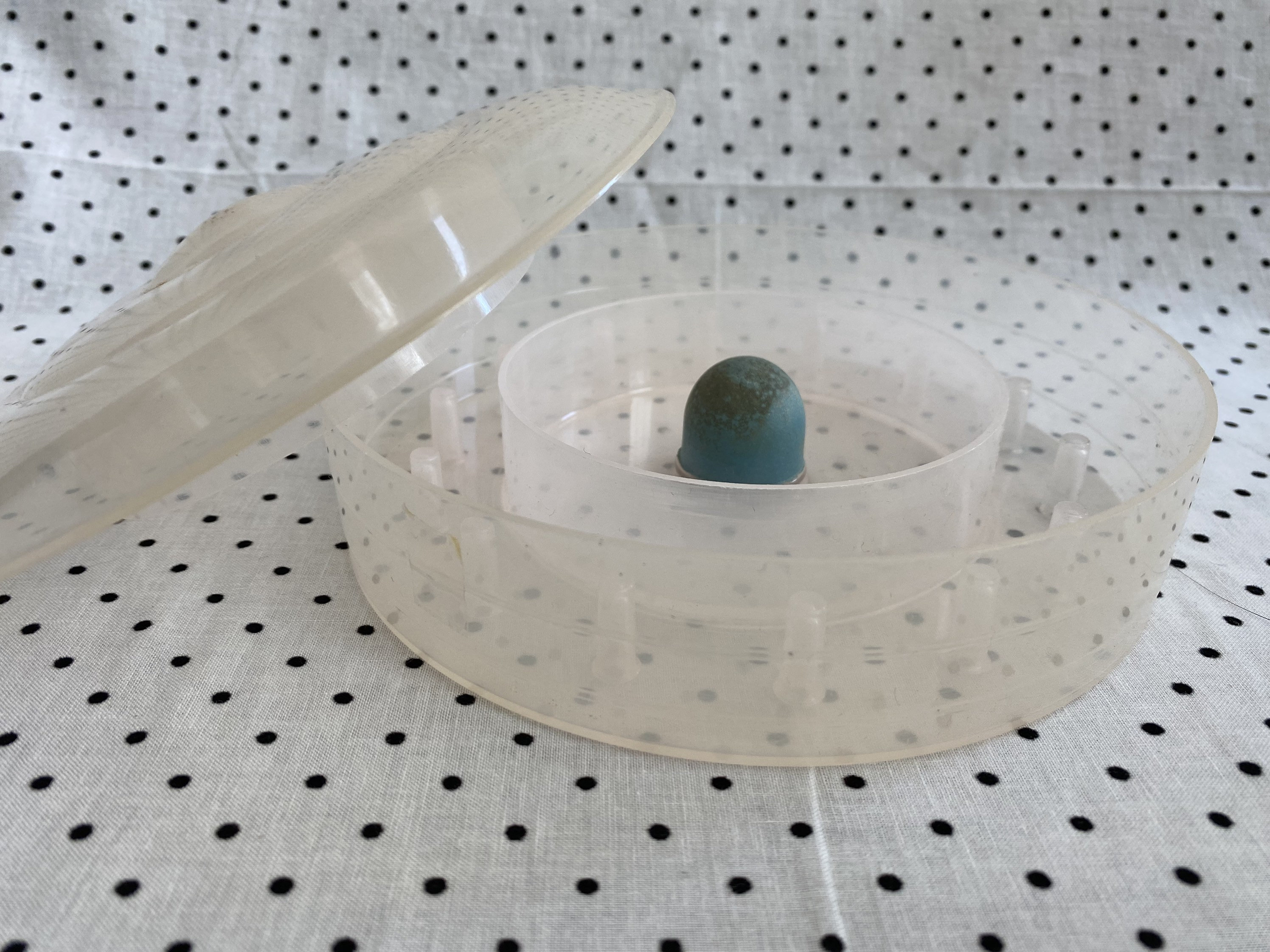 Vintage Round Thread Caddy/Box Bridges Plastic Products - Etsy.de