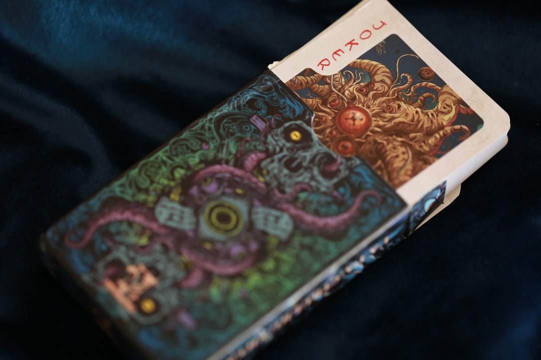Cthulhu Mythos Comicology (old Whispers) Playing Cards Lovecraftian ...