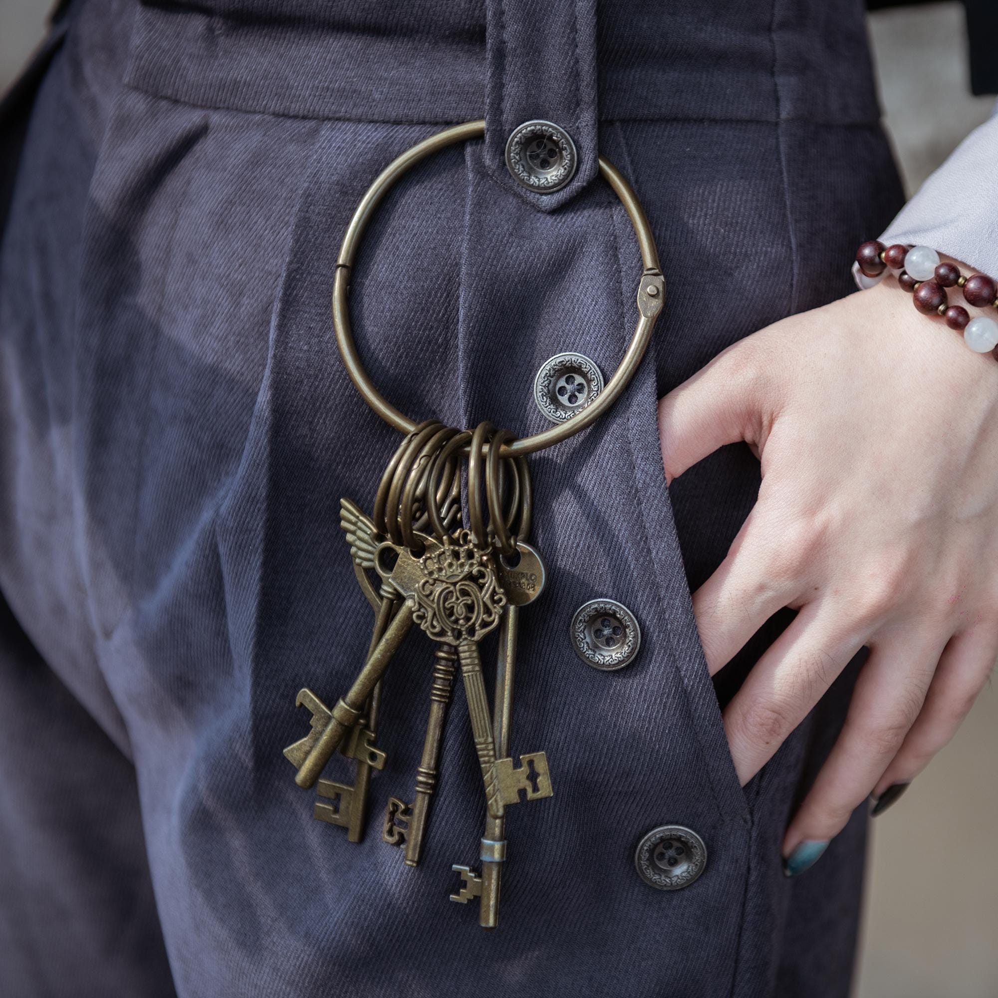 Lord of the Keys Handcrafted Antique Brass Skeleton Key Set Costume ...