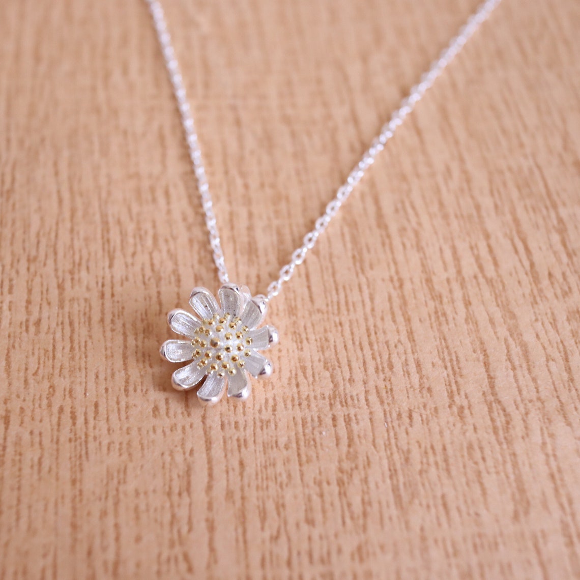 Silver Daisy Necklace Daisy Pendant Silver Flower Necklace - Etsy
