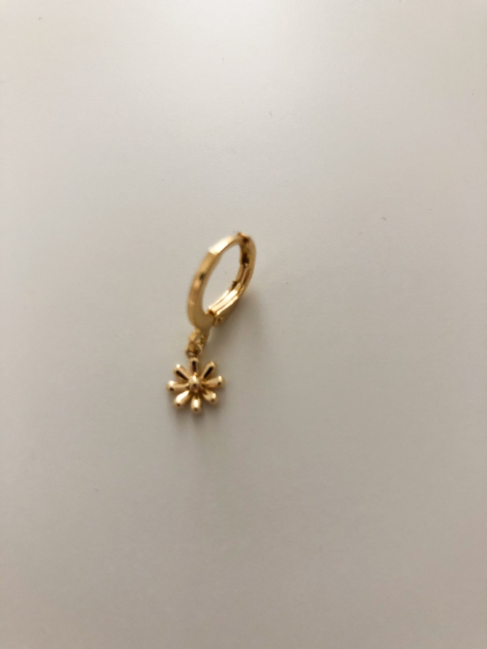 Gold Daisy Huggie Hoops Small Hoop Earrings 18k Plated Gold - Etsy