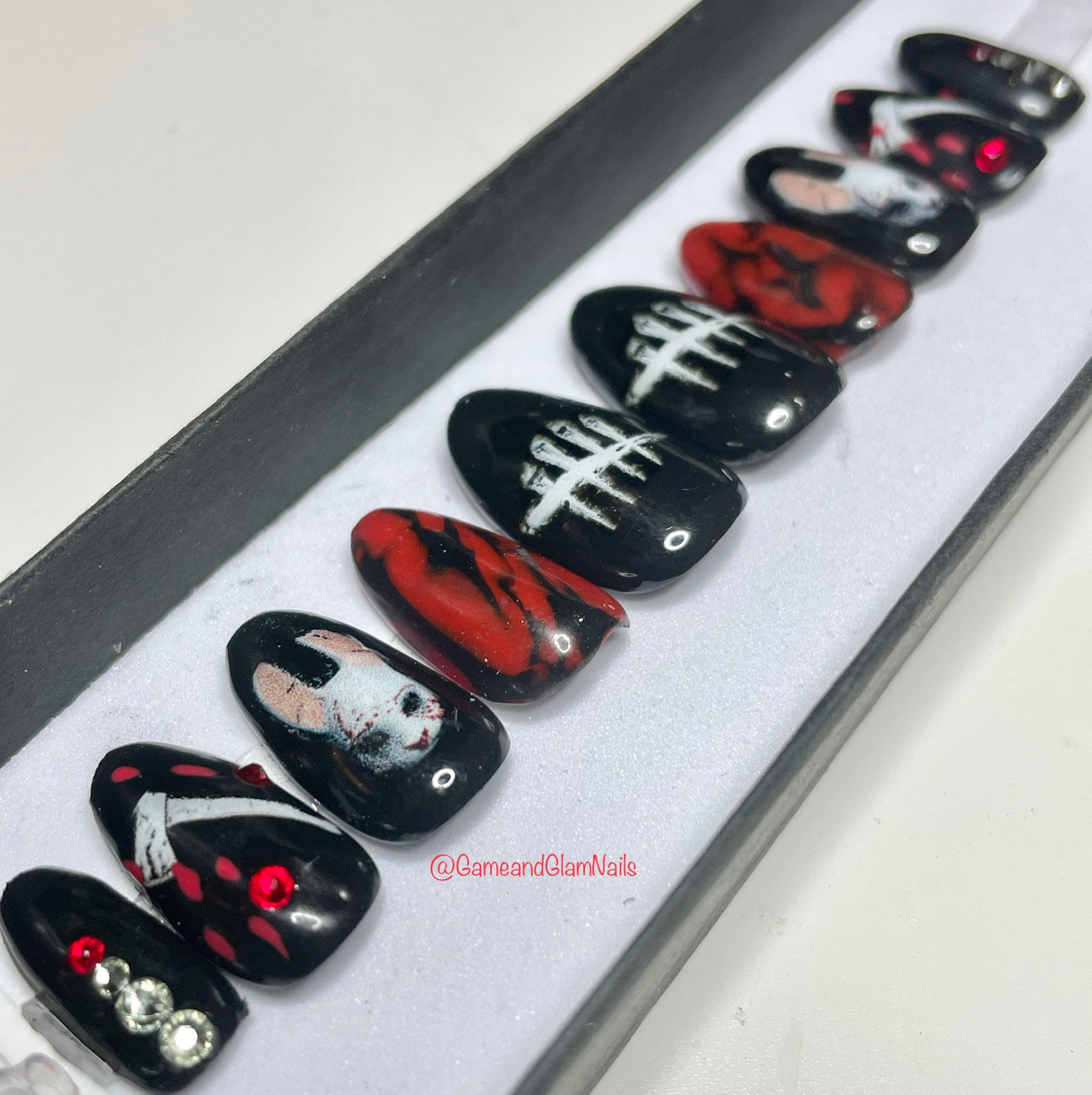 Dead by Daylight Huntress Press on Nails | Etsy